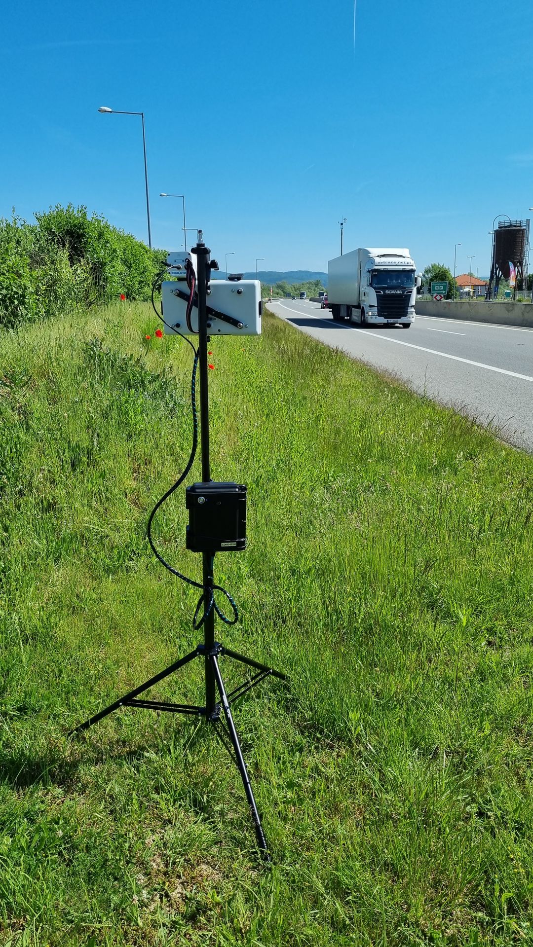 Stationary DSRC reader CD600 for remote Smart tachograph control | www ...